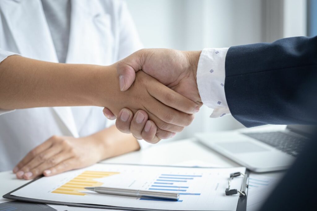 Master Vendor Contract Management: Proven Tips for Success